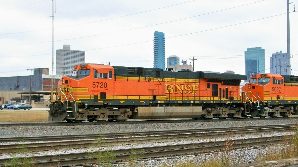 BNSF 5720